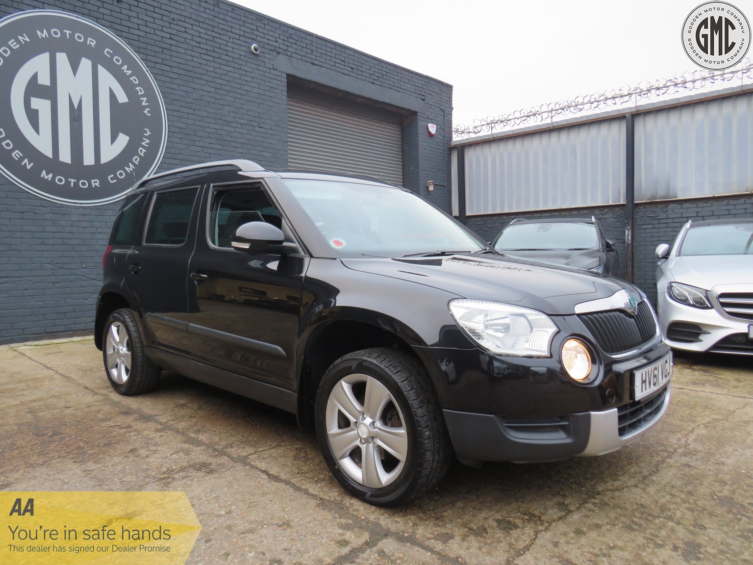Used SKODA YETI 2011 Black for sale - £5500 in Portsmouth, Hampshire ...